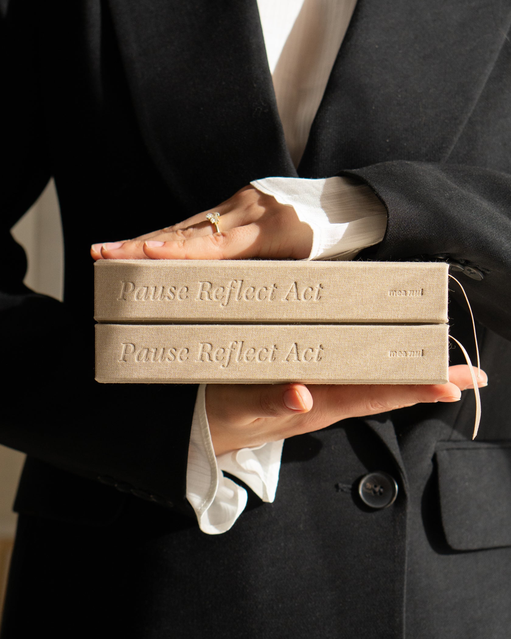 Pause Reflect Act - 3-Year Gratitude Journal – mea nui